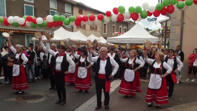 La Tarentelle : danse traditionnelle du Sud de l'Italie | Voyages Lambert